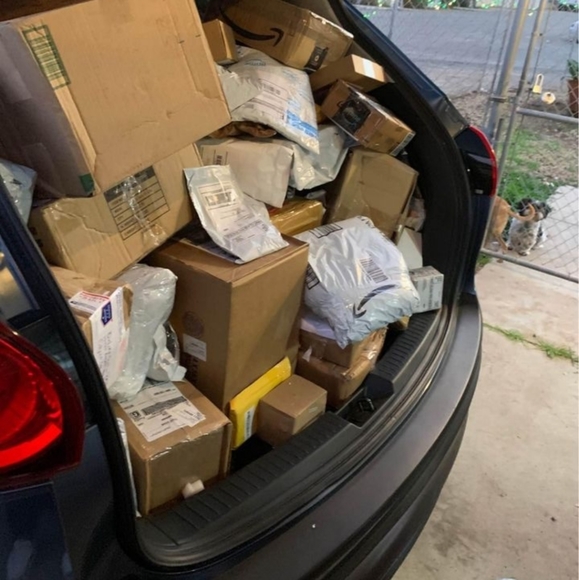 Accents | 1 Unclaimed Packages Mail Mystery Box 10 Pieces Fun Gamble ...